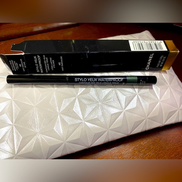 CHANEL | Makeup | Chanel Eyeliner Stylo Yeux Waterproof | Poshmark